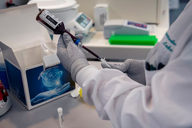 BD™ Bruker MALDI Biotyper® CA System | BD